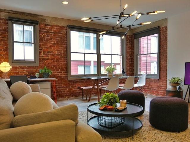 1 Bedroom Condo for Rent at 139 S Los Robles Ave #208, Pasadena, CA 91101 Downtown Pasadena