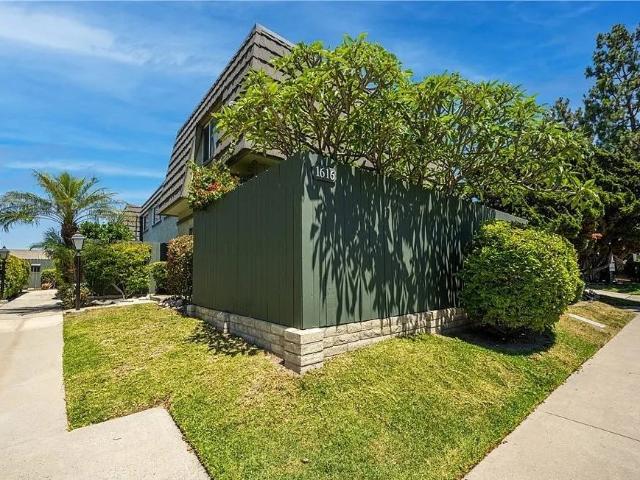 1 Bedroom Condo for Rent at 1616 Iowa St #D, Costa Mesa, CA 92626 Mesa Verde