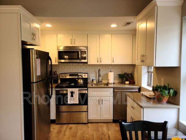 1 Bedroom Condo for Rent at 1720 N Queens Ln #3 170, Arlington, VA 22201 Colonial Village