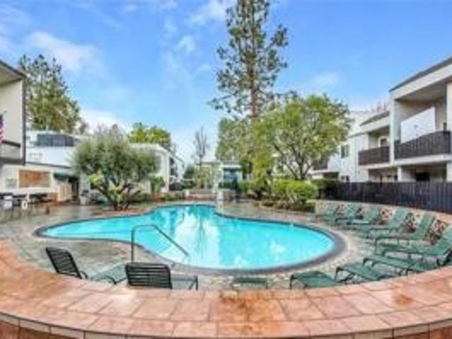 1 Bedroom Condo for Rent at 18645 Hatteras St #305, Los Angeles, CA 91356 Tarzana