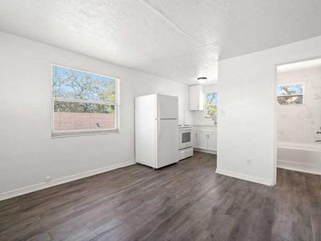 1 Bedroom Condo for Rent at 1908 43rd St S #2, St. Petersburg, FL 33711 Childs Park