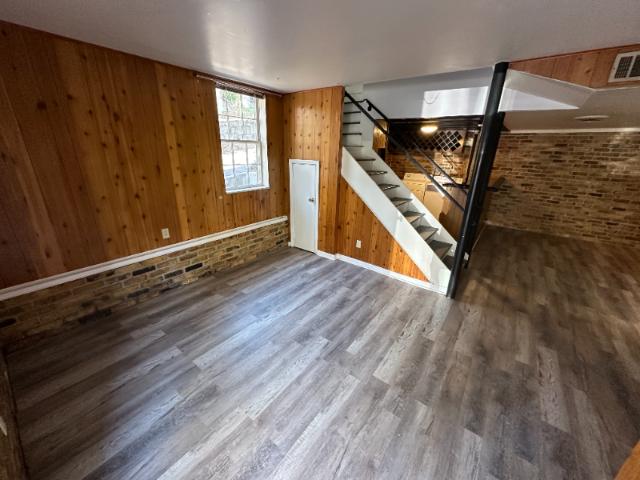 1 Bedroom Condo for Rent at 2071/2073 E Roxboro Rd #2071B, Atlanta, GA 30324 Lindridge Martin Manor