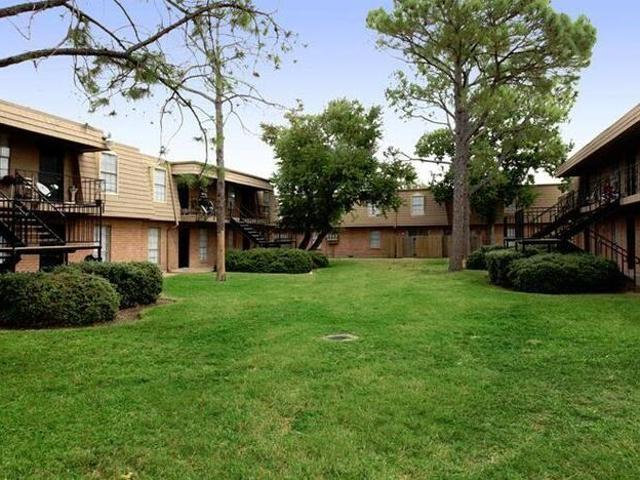1 Bedroom Condo for Rent at 201 Vista Rd #B2, Pasadena, TX 77504