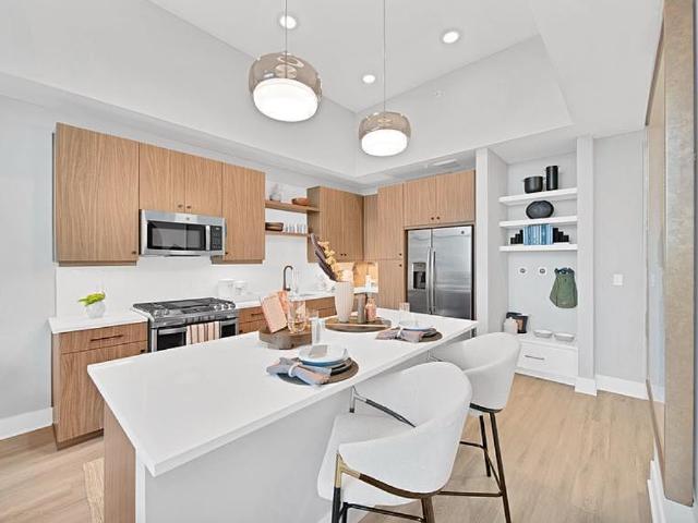 1 Bedroom Condo for Rent at 2020 Westcreek Lane #1157, Houston, TX 77027 Great Uptown