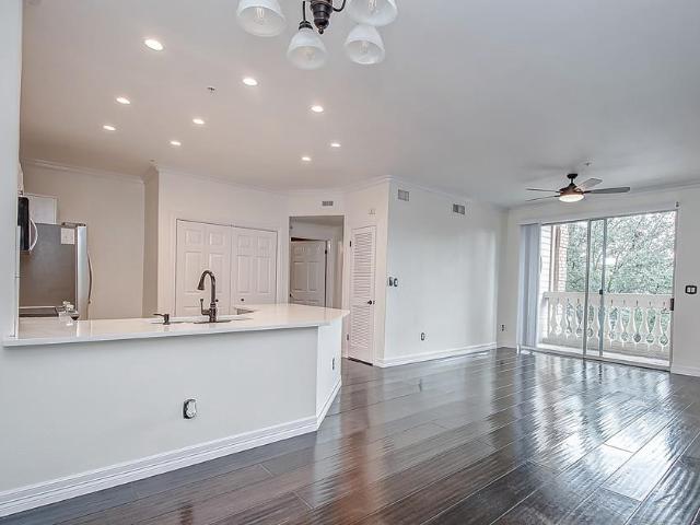 1 Bedroom Condo for Rent at 2111 Welch Street #325.7, Houston, TX 77019 Afton Oaks River Oaks