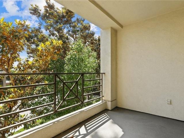 1 Bedroom Condo for Rent at 2233 Martin #315, Irvine, CA 92612 Irvine Business Complex