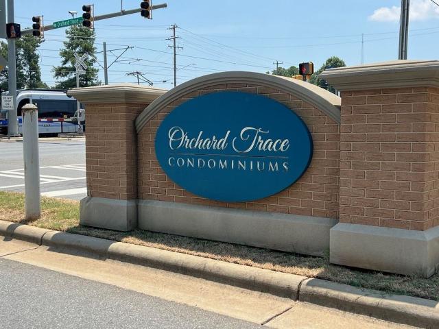 1 Bedroom Condo for Rent at 241 Orchard Trace Ln #8, Charlotte, NC 28213 Hidden Valley