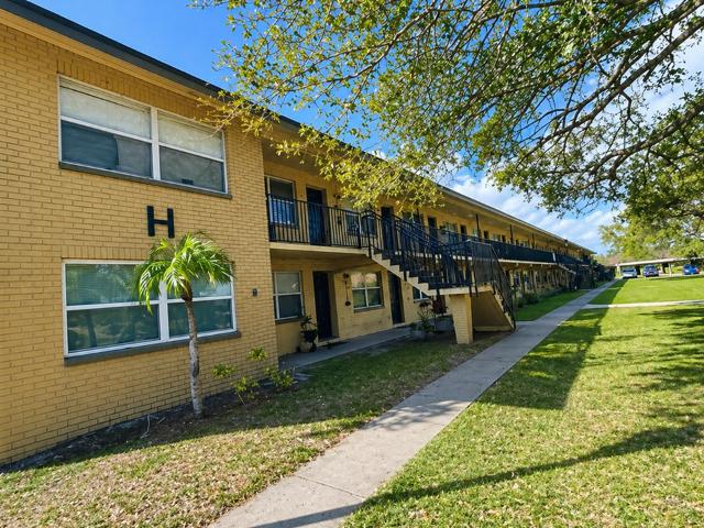 1 Bedroom Condo for Rent at 2501 Harn Blvd #H27, Clearwater, FL 33764