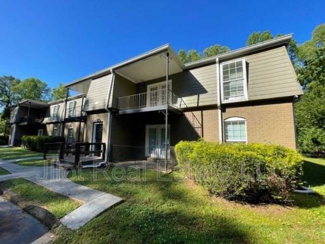 1 Bedroom Condo for Rent at 2711 Fairlee Dr #D2, Decatur, GA 30032