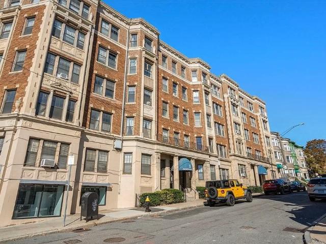 1 Bedroom Condo for Rent at 2 Sutherland Rd, Boston, MA 02135 Commonwealth