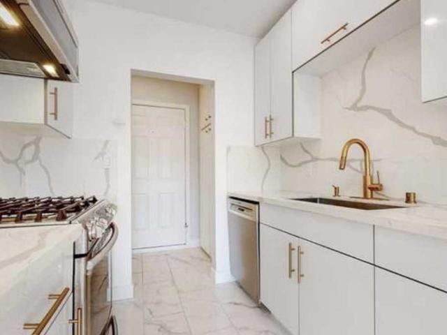 1 Bedroom Condo for Rent at 3010 Montrose Ave #21, Glendale, CA 91214 Montrose Verdugo City