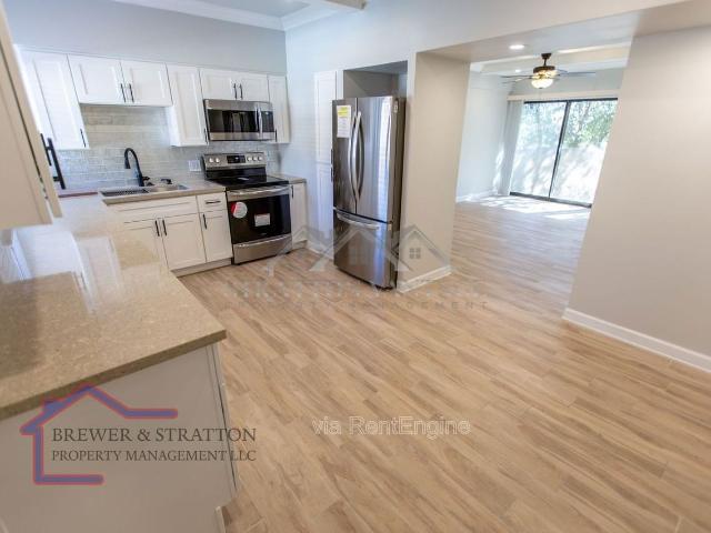 1 Bedroom Condo for Rent at 351 E Thomas Rd #D305, Phoenix, AZ 85012