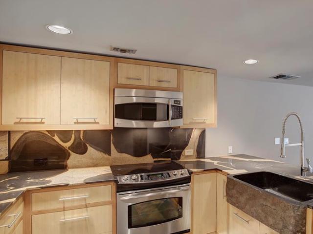 1 Bedroom Condo for Rent at 3600 Montrose Boulevard #125, Houston, TX 77006 Neartown Montrose