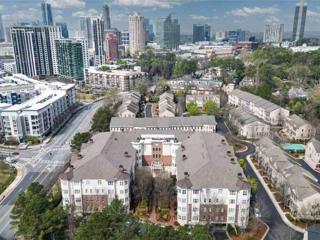1 Bedroom Condo for Rent at 3635 E Paces Cir Ne, Atlanta, GA 30326 Ridgedale Park