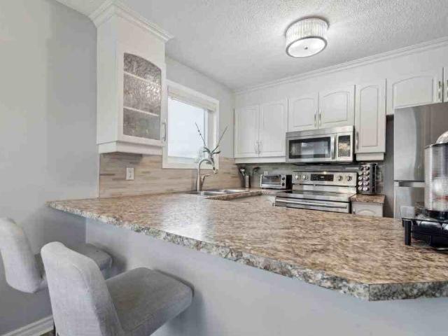 1 Bedroom Condo for Rent at 4001 North New Braunfels Avenue #14C, San Antonio, TX 78209 Mahncke Park