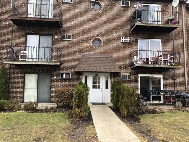 1 Bedroom Condo for Rent at 4018 Bonhill #1A, Arlington Heights, IL 60004