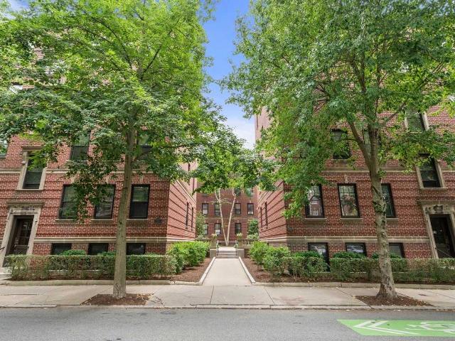 1 Bedroom Condo for Rent at 40 Linnaean St #11, Cambridge, MA 02138 Neighborhood Nine