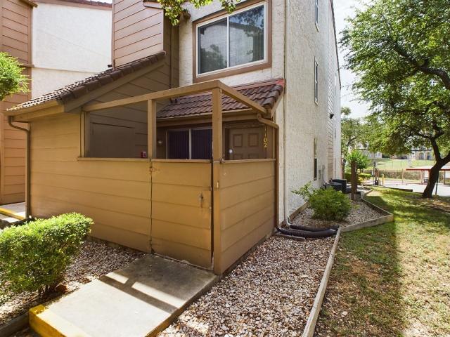 1 Bedroom Condo for Rent at 4107 Medical Dr #1108, San Antonio, TX 78229