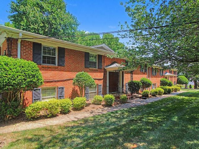 1 Bedroom Condo for Rent at 4121 Walker Rd, Charlotte, NC 28211 Cotswold