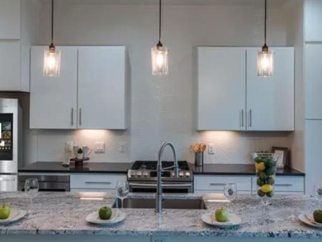 1 Bedroom Condo for Rent at 422 West 9th Street #455, Dallas, TX 75208