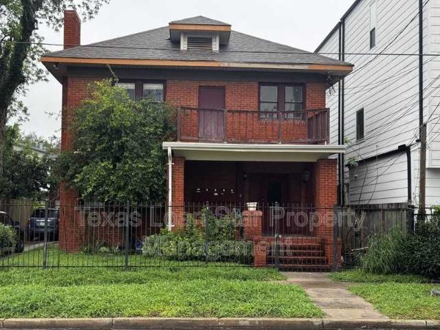 1 Bedroom Condo for Rent at 4510 La Branch St #2, Houston, TX 77004 The Museum District