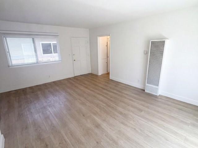 1 Bedroom Condo for Rent at 474 Sherman Ave, Los Angeles, CA 90291 Venice