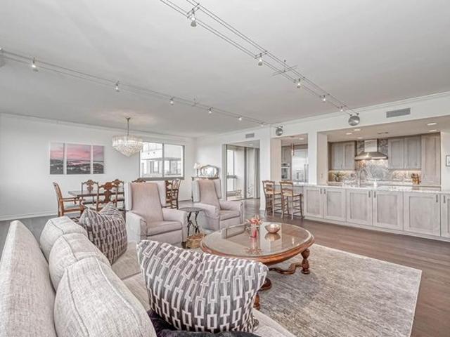 1 Bedroom Condo for Rent at 49 Briar Hollow Lane #2 51, Houston, TX 77027 Great Uptown