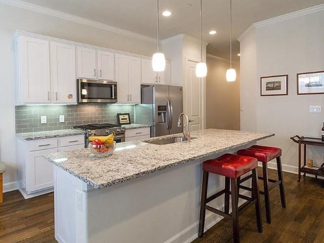 1 Bedroom Condo for Rent at 5015 Meridian Lane #2121, Addison, TX 75001