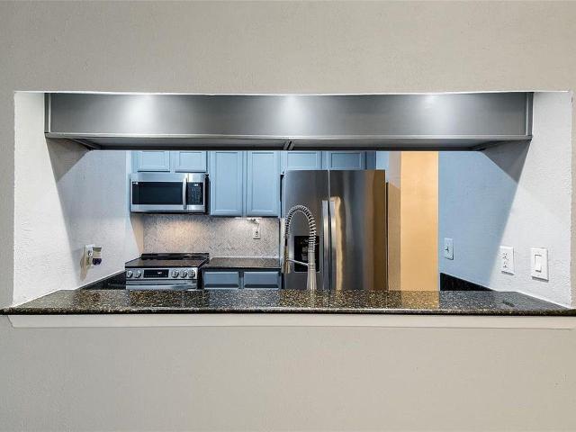 1 Bedroom Condo for Rent at 5300 Keller Springs Road #401, Dallas, TX 75248 Willow Falls