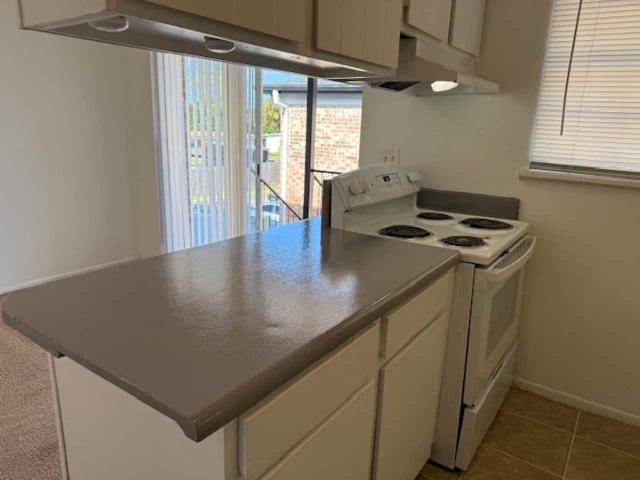 1 Bedroom Condo for Rent at 5317 Curry Ford Rd, Orlando, FL 32812 Monterey