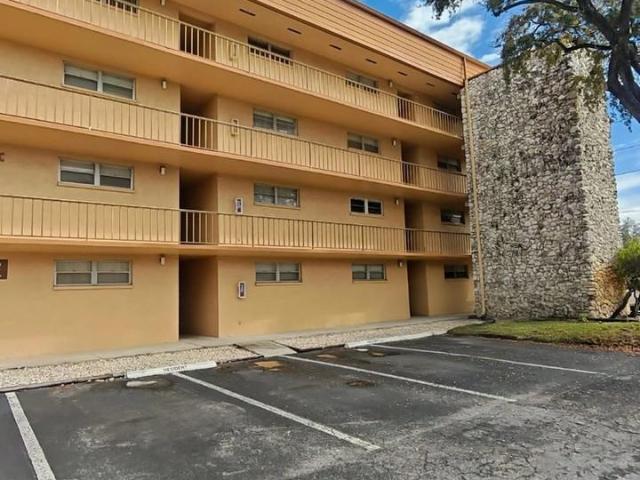 1 Bedroom Condo for Rent at 5820 N Church Ave #112, Egypt Lake Leto, FL 33614 Pinecrest West Park