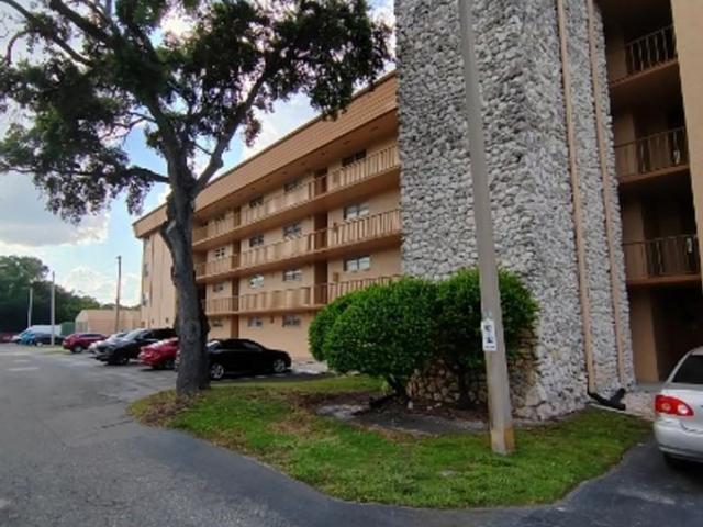 1 Bedroom Condo for Rent at 5820 N Church Ave #413, Egypt Lake Leto, FL 33614 Pinecrest West Park