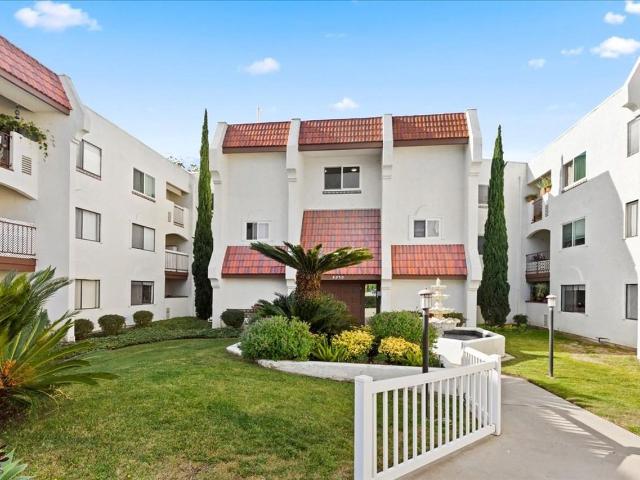 1 Bedroom Condo for Rent at 6350 Genesee Ave #220, San Diego, CA 92122 University City