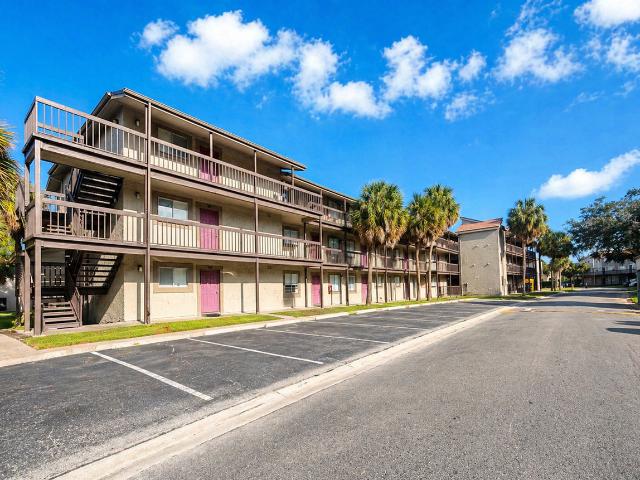 1 Bedroom Condo for Rent at 6306 Newtown Cir #06A3, Town 'n' Country, FL 33615 Bay Port Colony