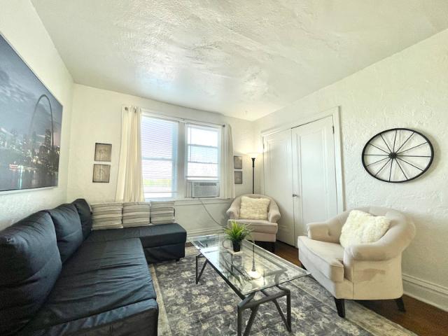 1 Bedroom Condo for Rent at 6653 Berthold Ave #3S, St. Louis, MO 63139 Hi Pointe