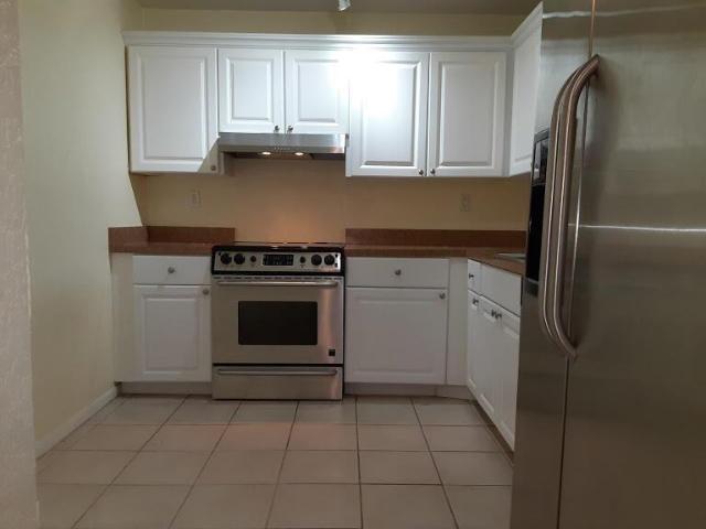 1 Bedroom Condo for Rent at 711 North Pine Island Road #206, Plantation, FL 33324