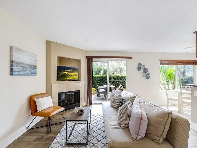 1 Bedroom Condo for Rent at 8430 Via Mallorca, San Diego, CA 92037 La Jolla Village