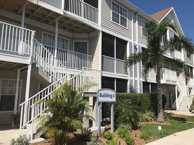 1 Bedroom Condo for Rent at 850 S Tamiami Trl #401, Sarasota, FL 34236