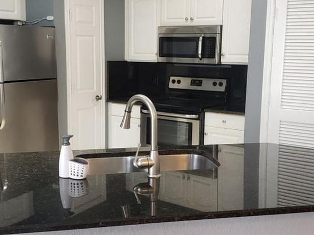 1 Bedroom Condo for Rent at 860 N Orange Ave, Orlando, FL 32801 Central Business District