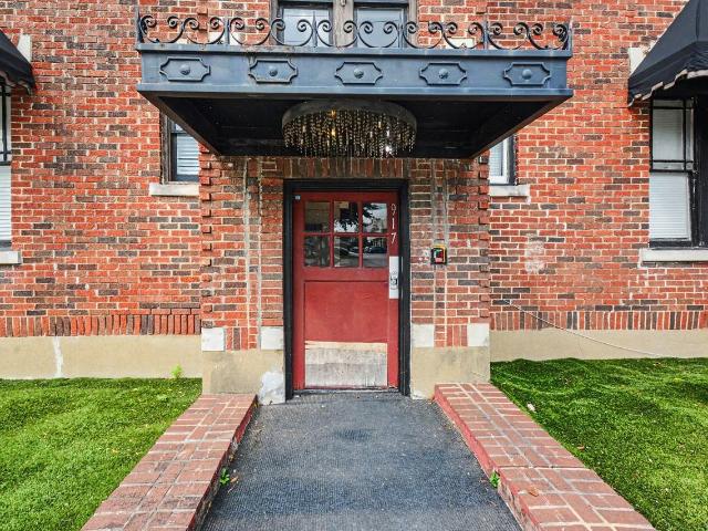 1 Bedroom Condo for Rent at 917 N Haskell Ave #B, Dallas, TX 75204