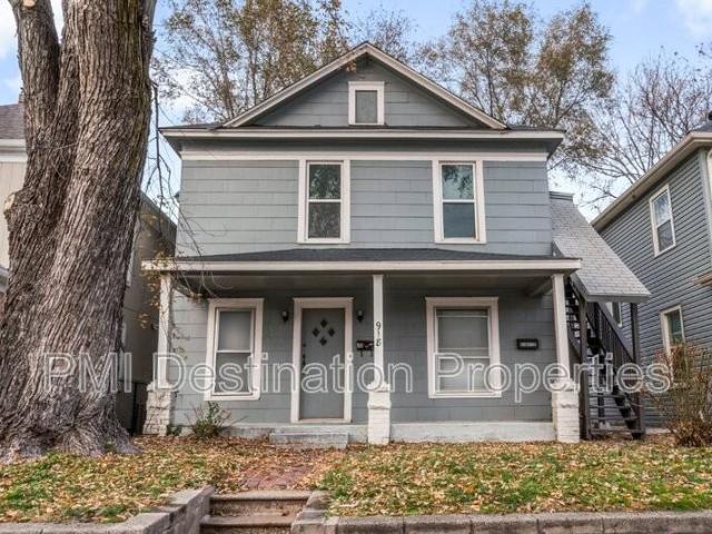 1 Bedroom Condo for Rent at 918 Kansas Ave #B, Kansas City, KS 66105 Armourdale
