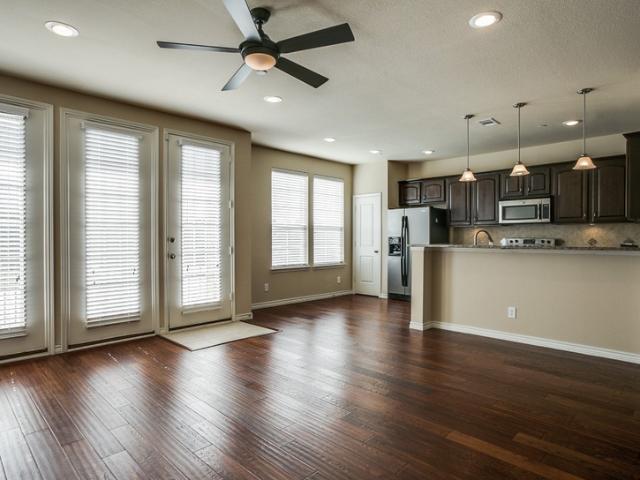 1 Bedroom Condo for Rent at 950 Henderson Street #1403, Fort Worth, TX 76102 Downtown Fort Worth