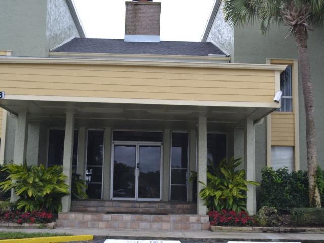 1 Bedroom Condo for Rent at 952 Lake Destiny Rd #B, Altamonte Springs, FL 32714