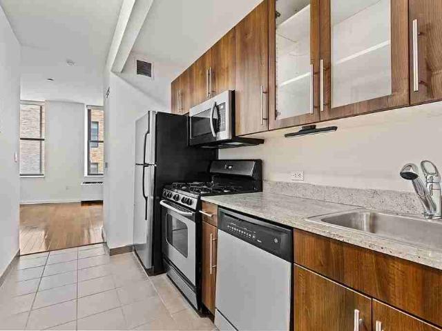 1 Bedroom Condo for Rent at Wall Street Ct #908, New York, NY 10005 Financial District