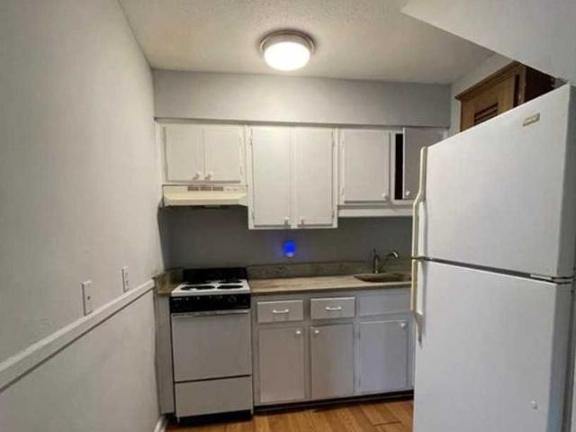 1 Bedroom Condo in Downtown Savannah 1 Bedroom Condo for Rent at 112 Houston St, Savannah, GA 31401 Downtown Savannah