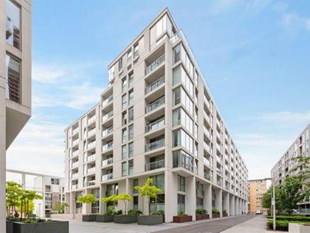 1 Bedroom Condo London England 96313584