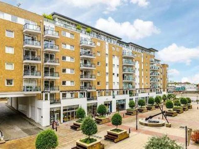1 Bedroom Condo London England 96313605