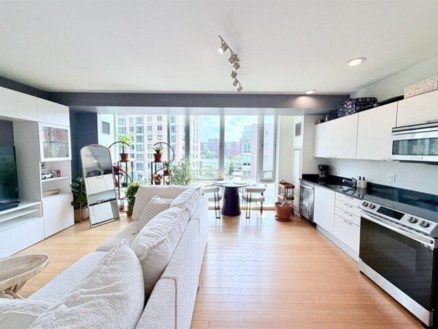 1 bedroom, Cambridge MA 02141 104567290