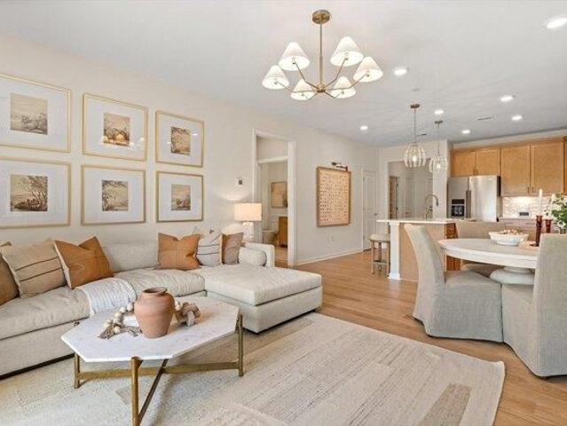 1 bedroom, Canton MA 02021 104690718