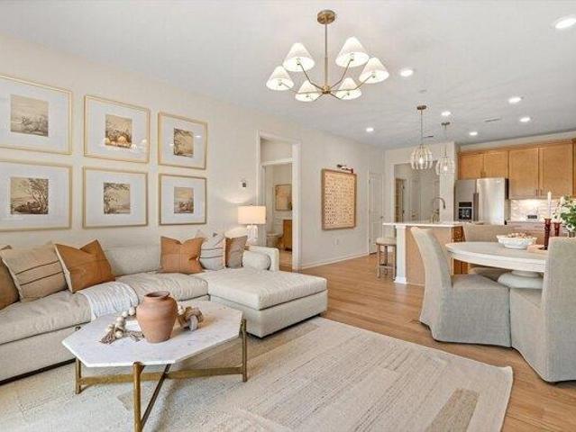 1 bedroom, Canton MA 02021 104791300
